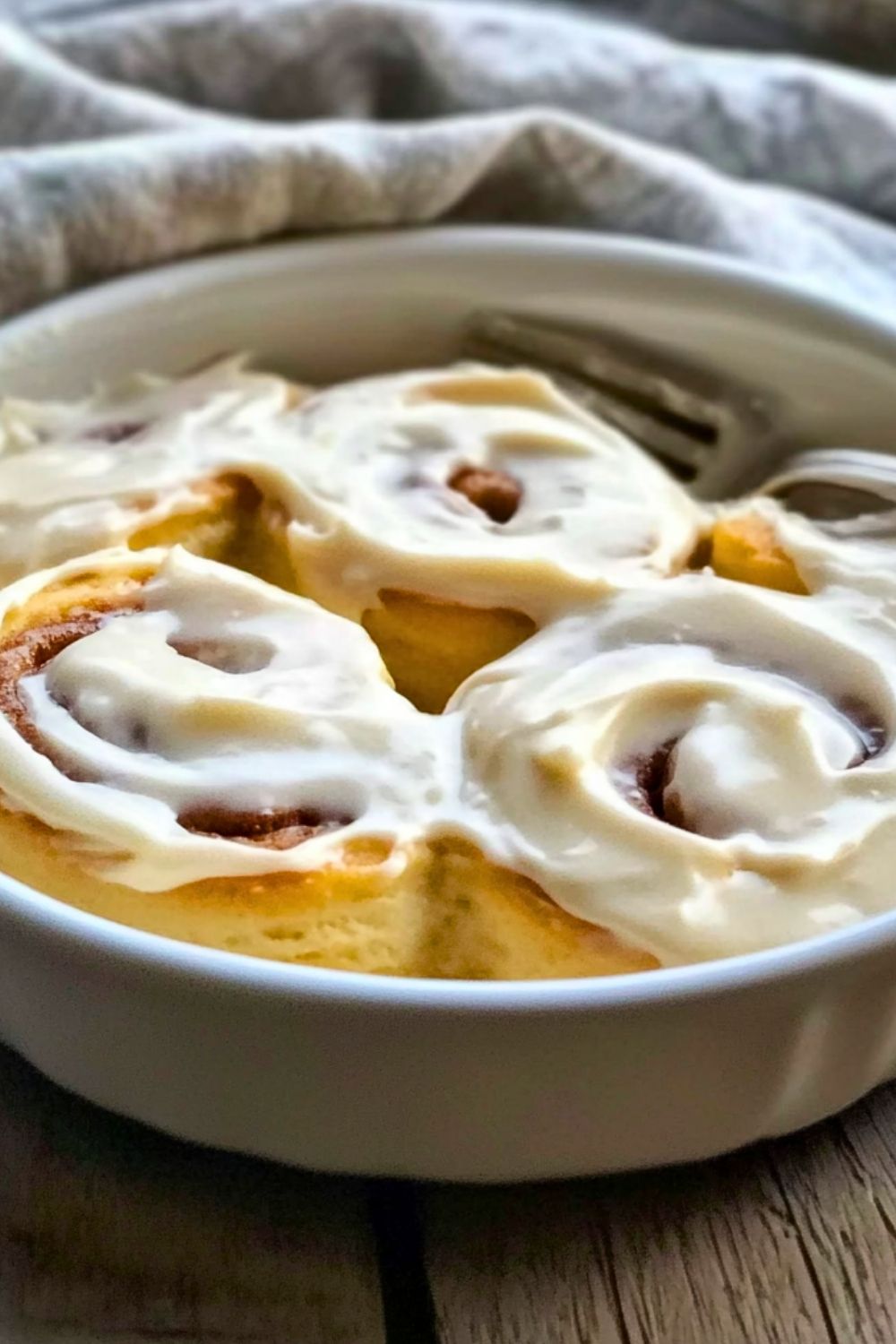 The Best Homemade Cinnamon Roll Icing Recipe - Ava Chef Life