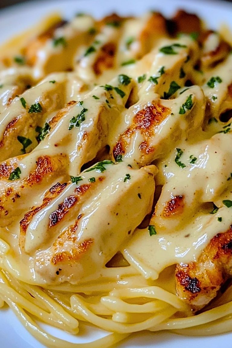Creamy Garlic Butter Chicken & Linguine in Alfredo Sauce - Ava Chef Life