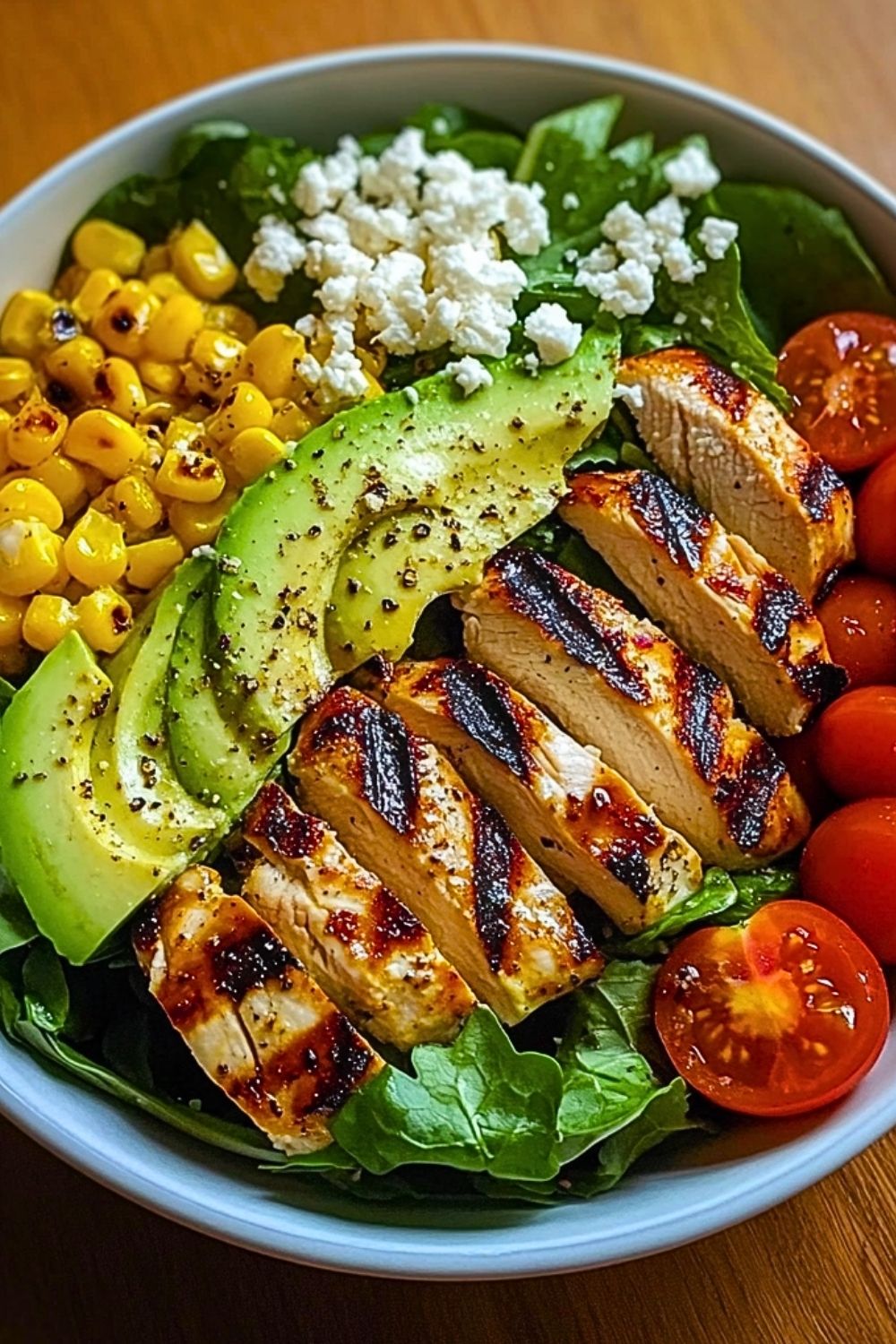 Grilled Chicken & Avocado Salad Bowl - Ava Chef Life
